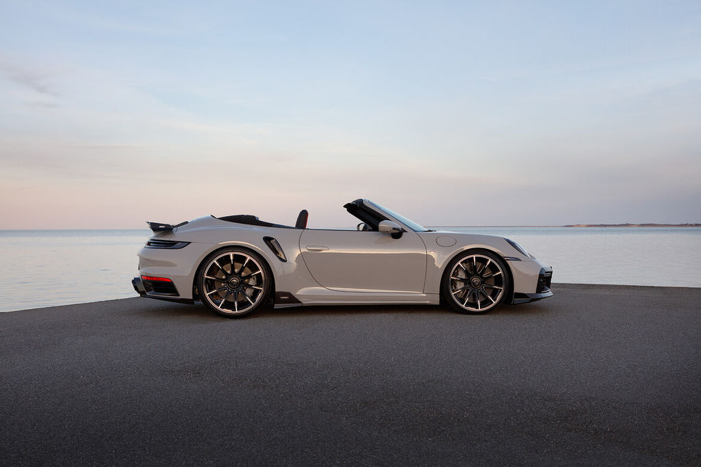 Motul - News - BRABUS MODIFIZIERT DAS PORSCHE 911 TURBO S CABRIOLET UND ...